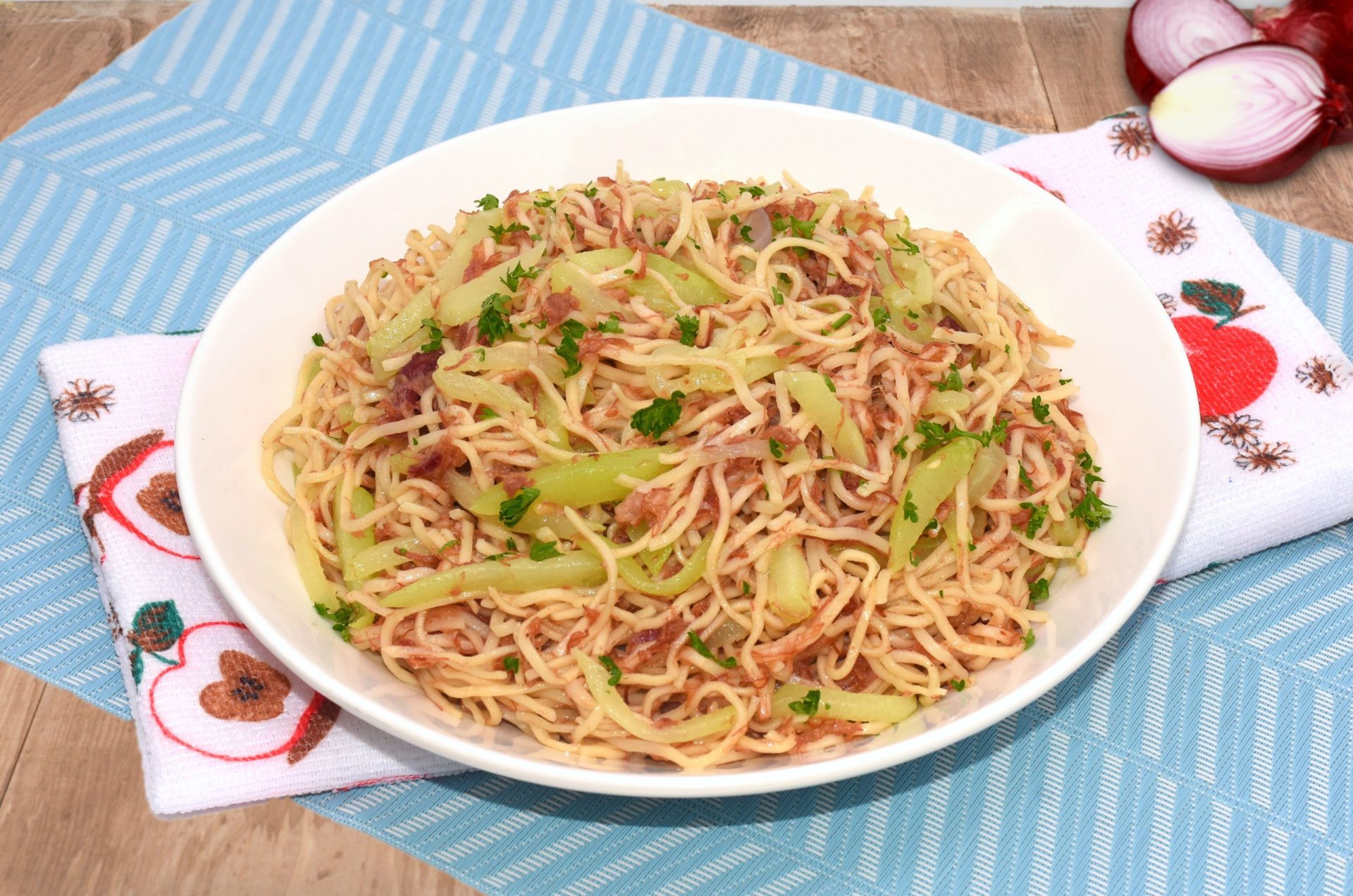 Ajinomoto | Pancit Canton with Corned Beef - Ajinomoto