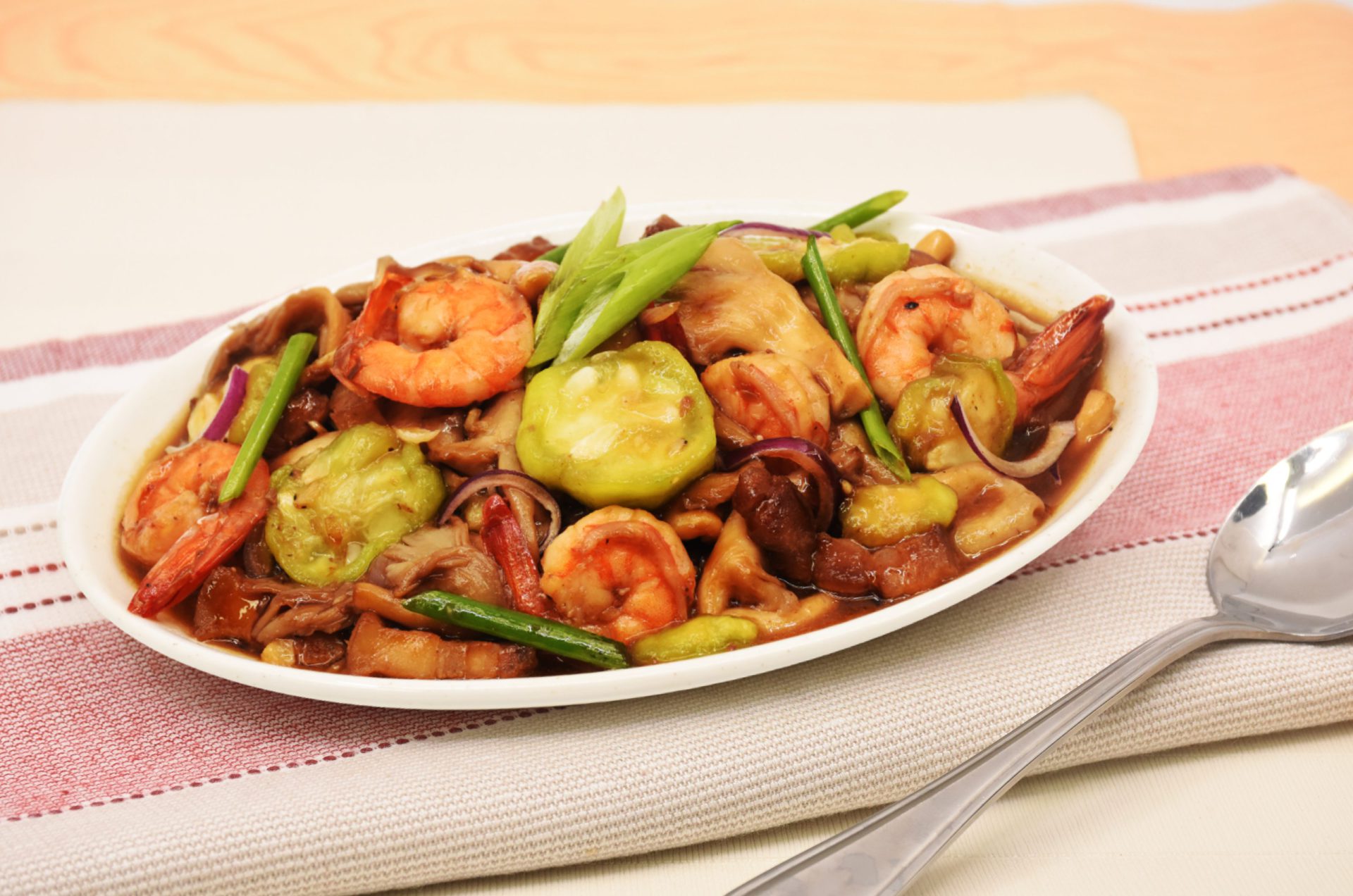 Ajinomoto | Ohong guisado - Ajinomoto